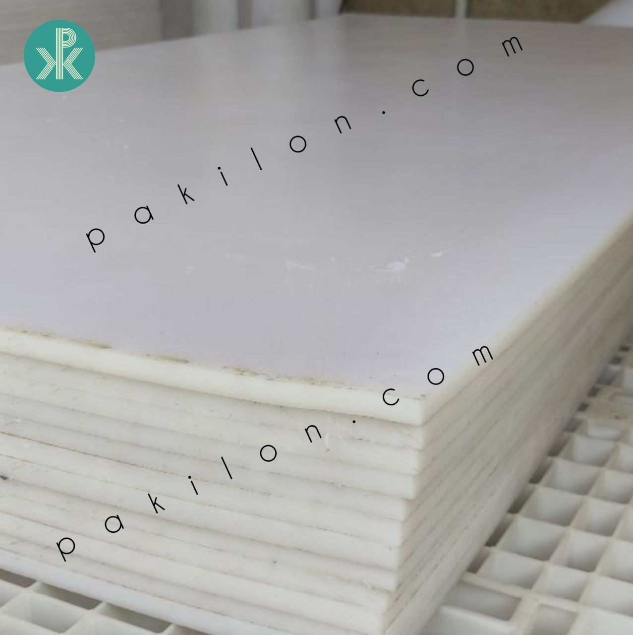 قیمت، خرید و مشخصات فنی تخته کار پلی اتیلن 200*100*2 سانتیمتر | فروشگاه پکیلون